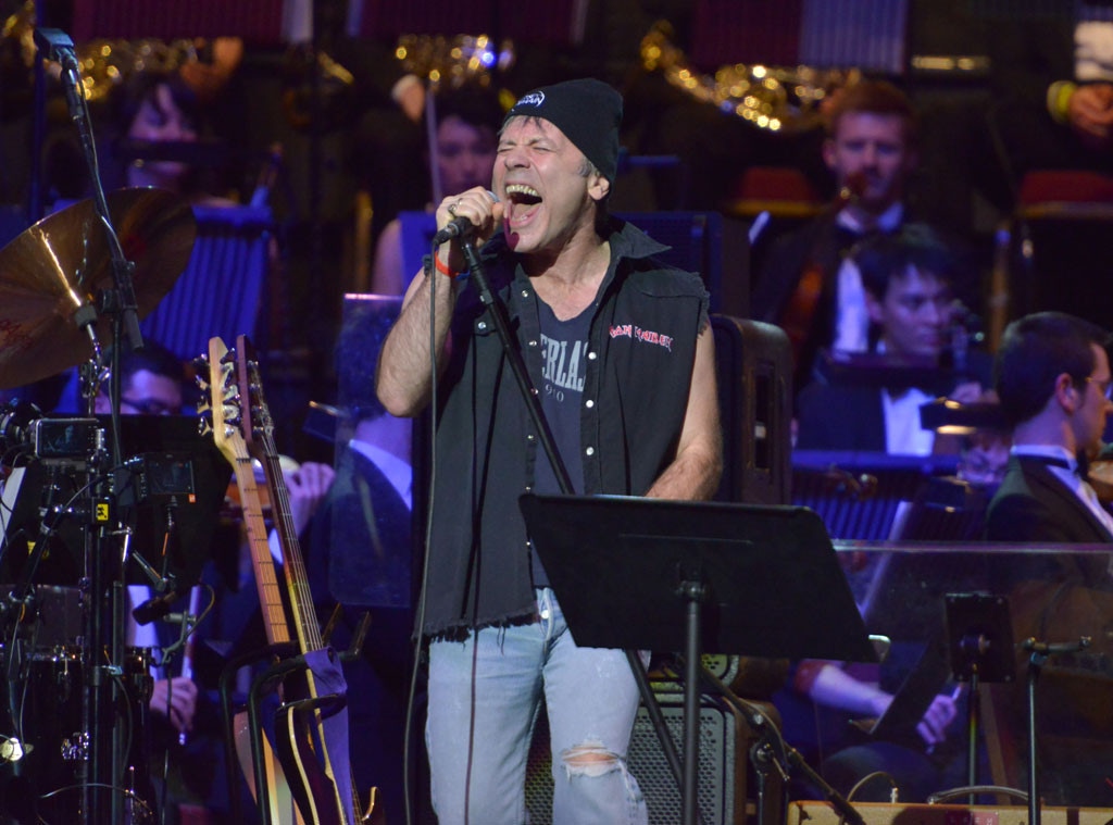 Iron Maiden Singer Bruce Dickinson Battling Cancer Treated For Tumor